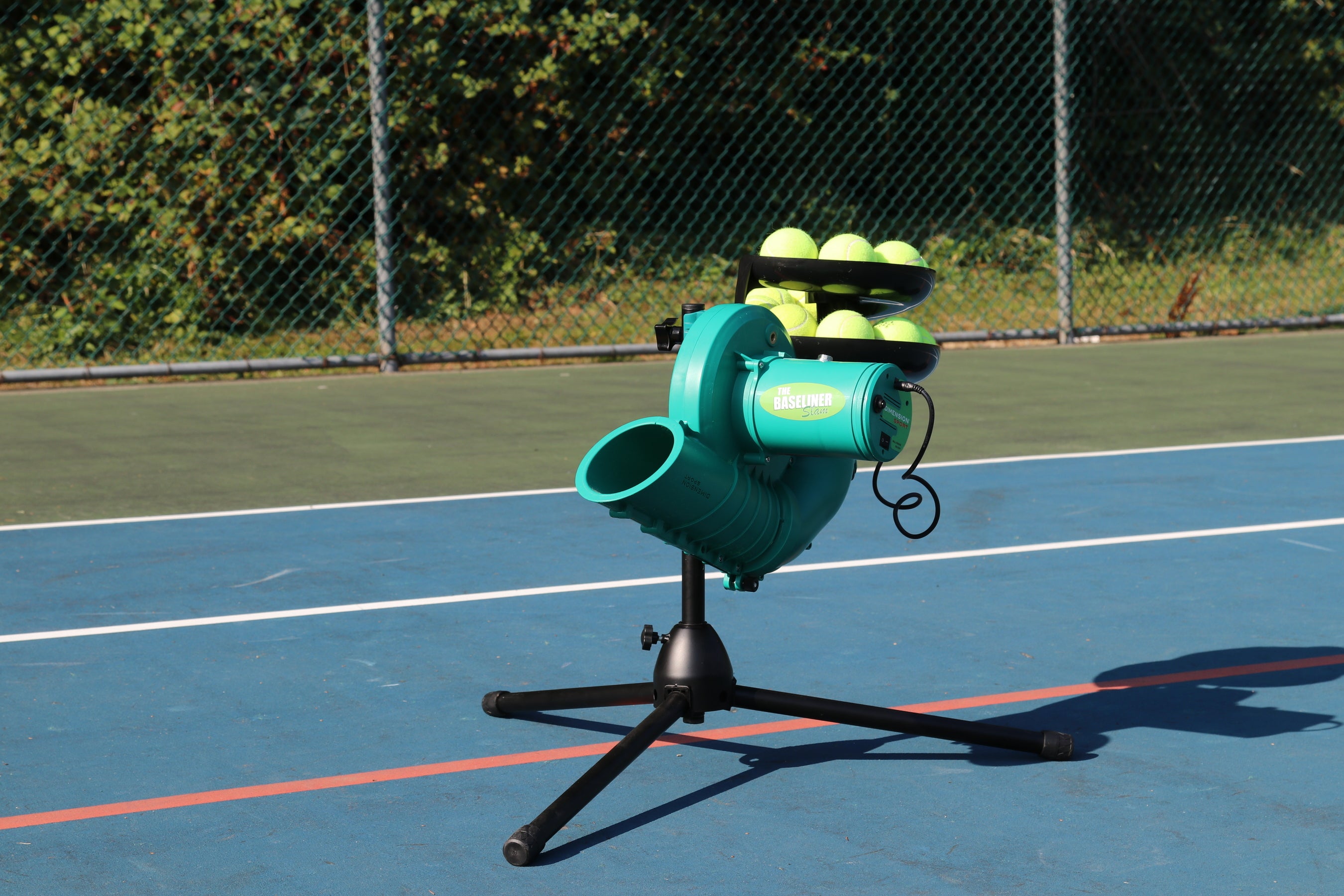 Baseliner Slam Tennis Machine – Dimension Sport